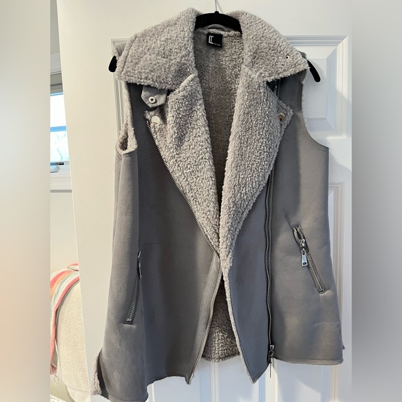 Love Token | Jackets & Coats | Love Token Vest | Poshmark